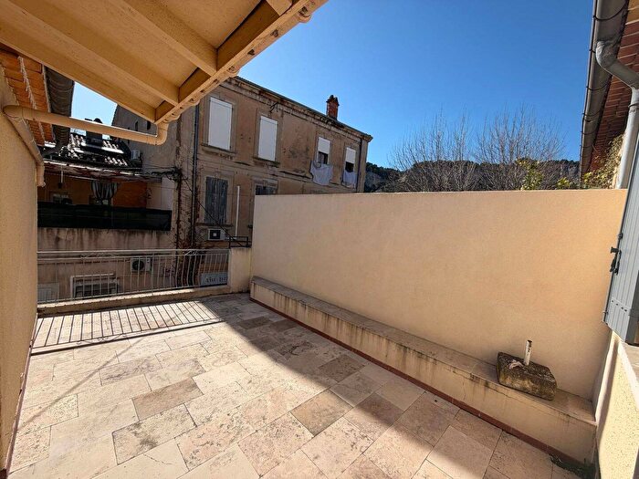 Appartement à louer - Centre Ville, Cavaillon - 5 pièces - 3 chambres