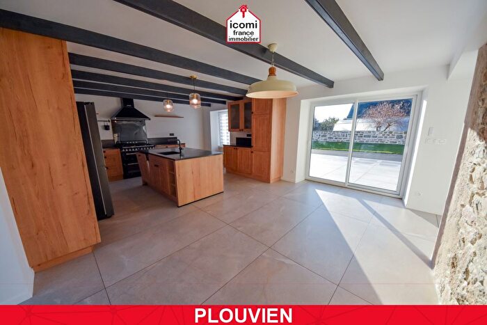 Maison à vendre - Plouvien - 6 pièces - 3 chambres