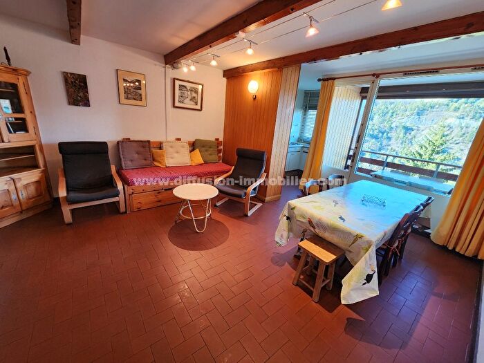 Appartement à vendre - Enchastrayes - 2 pièces - 1 chambre