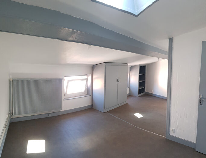 Appartement 1 pièce à louer - Chamalières, Centre-ville, Carrefour de l'Europe