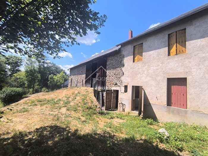 Gouttières : Maison 5 pièces à vendre