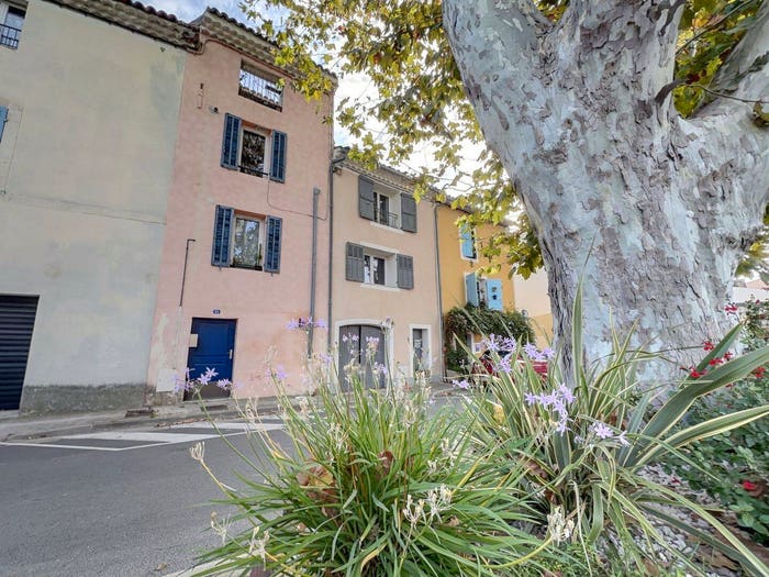 Zone Urbaine, Lambesc - Appartement 2 pièces à louer
