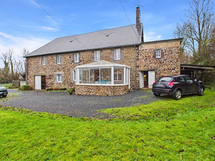 Maison à vendre - Roncey - 6 pièces - 4 chambres