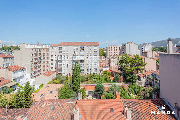 Marseille e, Saint-Pierre - Appartement 4 pièces à louer