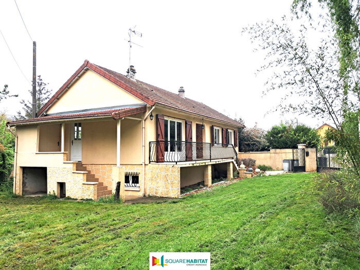 Maison à vendre - Villeneuve-sur-Yonne - 4 pièces - 3 chambres
