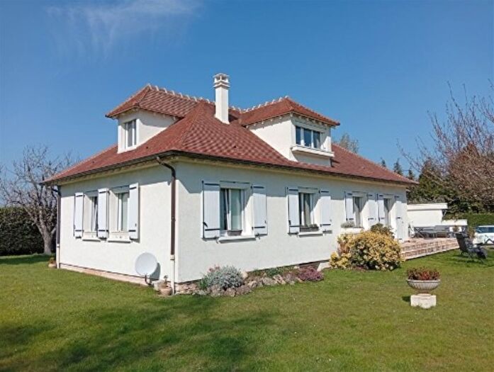 Maison 8 pièces à vendre à Bailleau-Armenonville