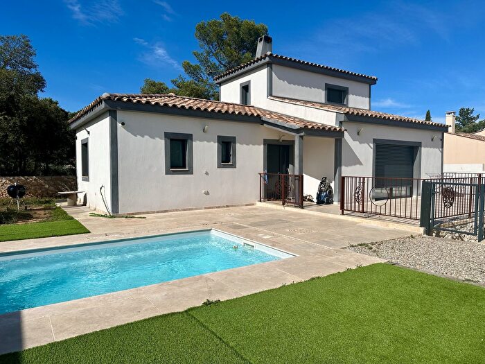 Maison à vendre - Sainte-Anastasie-sur-Issole - 4 pièces - 3 chambres