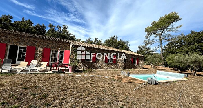 Maison à vendre - La Roquebrussanne - 5 pièces - 4 chambres