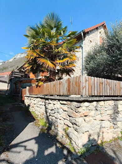 Maison à vendre - Serrières-de-Briord - 6 pièces - 4 chambres