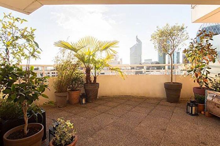 Appartement à louer - Gambetta, Courbevoie - 3 pièces - 2 chambres