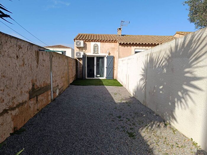 Appartement à louer - Vinassan - 2 pièces - 1 chambre