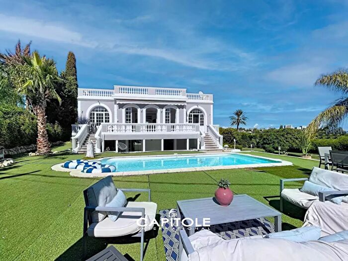 Maison à vendre - Antibes - 5 pièces - 4 chambres