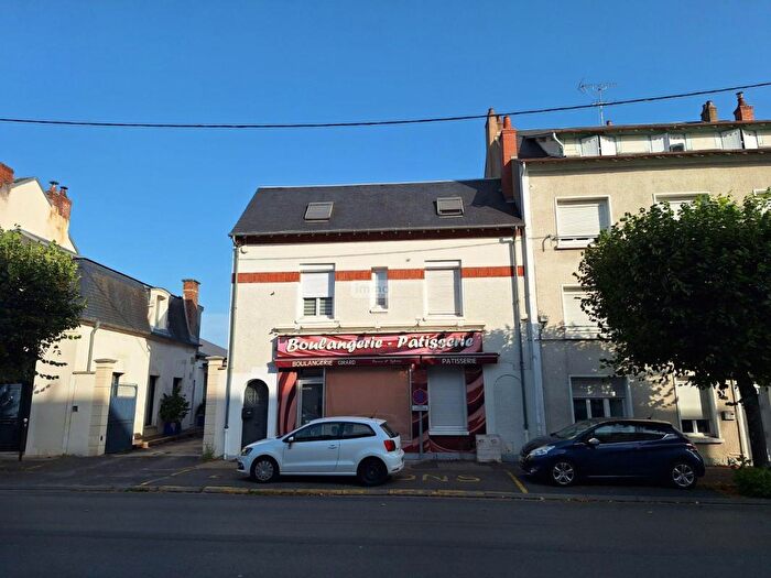 Bourges, Aéroport, Vauvert, Pierrelay, Pissevieille : Maison 6 pièces à vendre