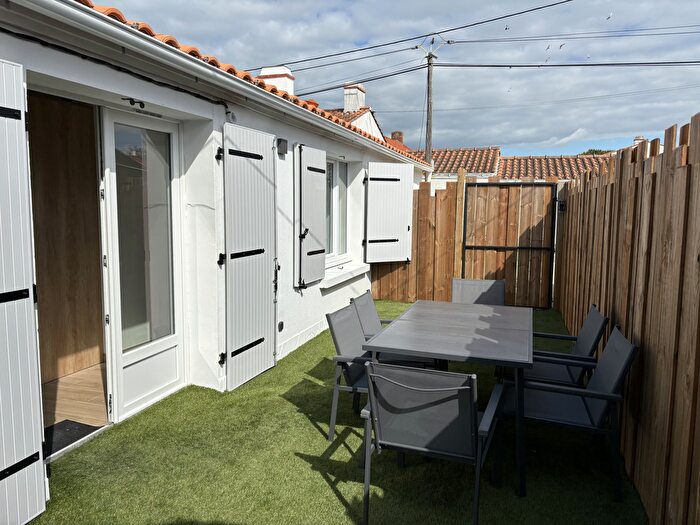 Maison à vendre - La Guérinière - 5 pièces - 3 chambres