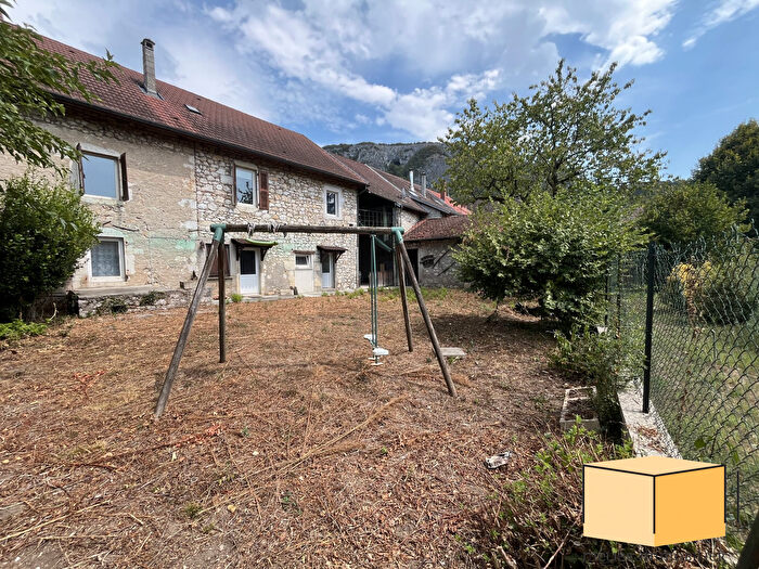 Maison 6 pièces à Virignin, à vendre