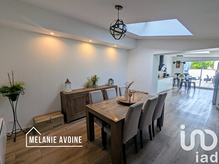 Maison à vendre - Thairé - 5 pièces - 3 chambres