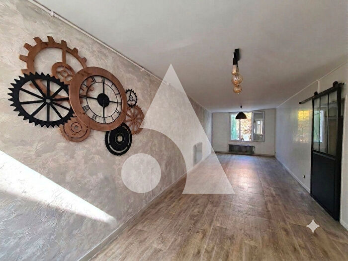 Maison 4 pièces à vendre à Quincy-Voisins
