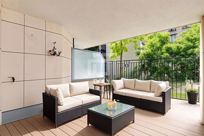 Auteuil Sud, Paris 16ème : Maison 2 pièces à vendre