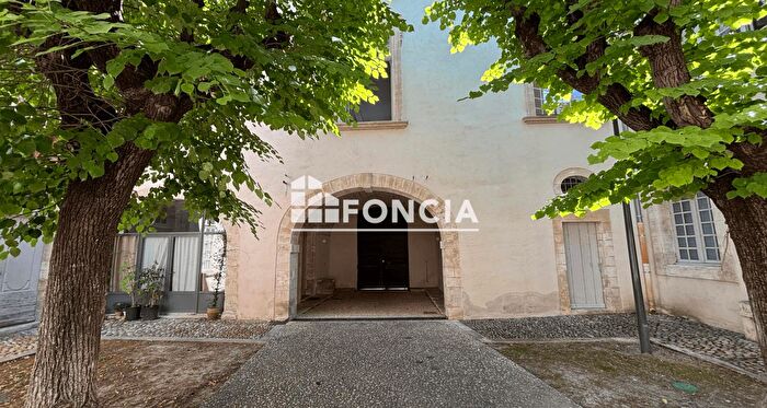 Villeneuve-lès-Avignon, Centre-ville, Stade : Appartement 2 pièces à vendre