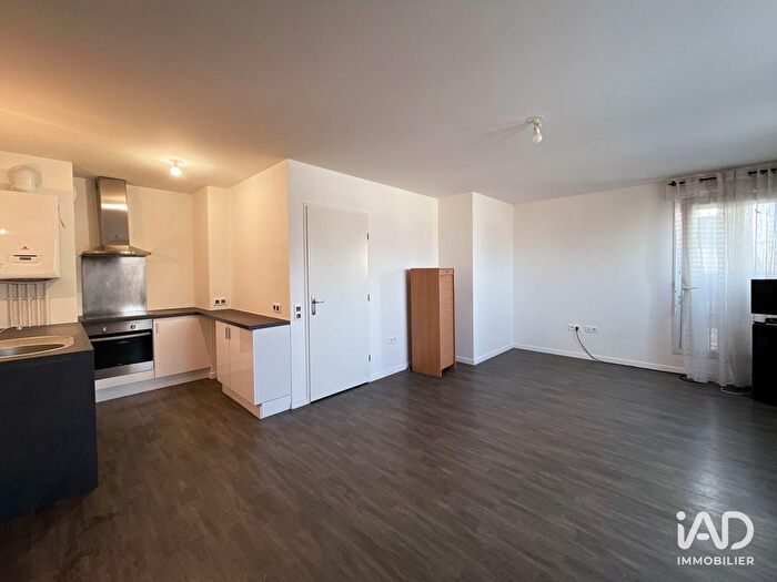 Appartement à louer - Chennevières-sur-Marne, Le Fort - 1 pièce