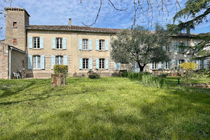 Maison à vendre - Albi, Centre-ville - 17 pièces - 9 chambres