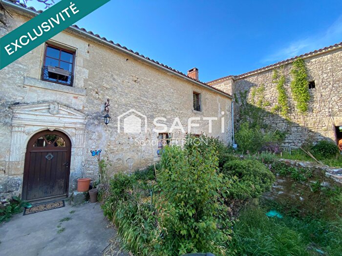 Foussais-Payré - Maison 10 pièces à vendre