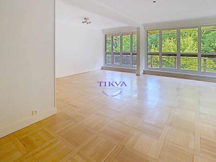 Appartement à louer - Saint-Cloud - 4 pièces - 2 chambres