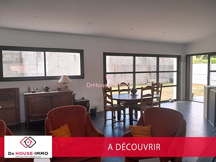 Maison à vendre - Challans, Saint Dominique, Route des Sables dOlonne - 7 pièces - 4 chambres