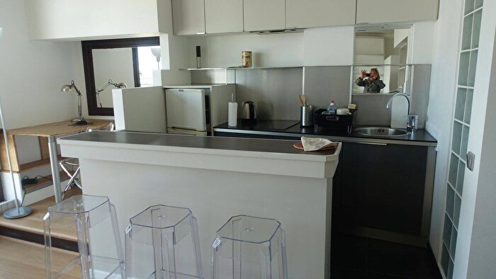 Appartement à louer - Paris ème arrondissement - 1 pièce