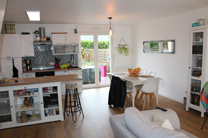 Maison 3 pièces à Yffiniac, à louer