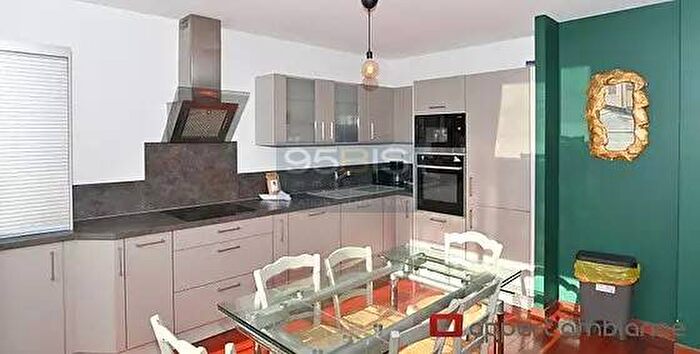 Appartement à louer - Lyon ème arrondissement - 3 pièces - 2 chambres