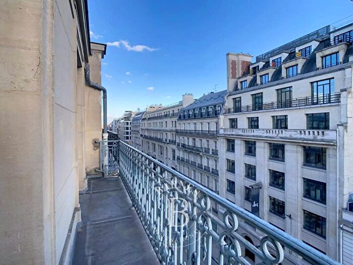 Appartement à louer - Saint Philippe du Roule, Paris ème arrondissement - 1 pièce