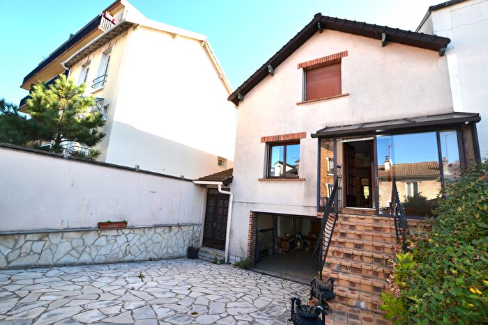 Maison à vendre - Le Perreux-sur-Marne, Centre-ville, Quais dArgonne - 6 pièces - 2 chambres