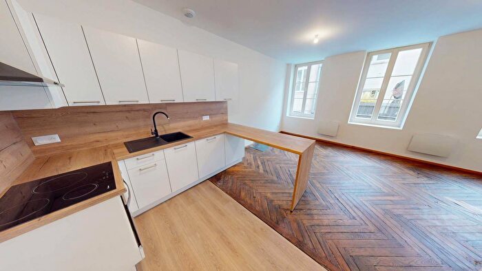 Appartement à louer - Centre-Ancienne Ville, Metz - 3 pièces - 2 chambres