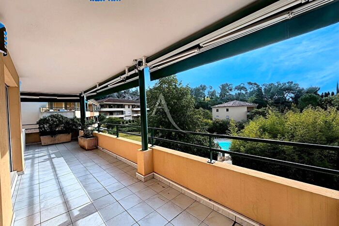 Appartement à louer - Camplanier, Nîmes - 4 pièces - 3 chambres