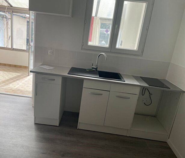 Appartement à louer - Village, Persan - 2 pièces - 1 chambre