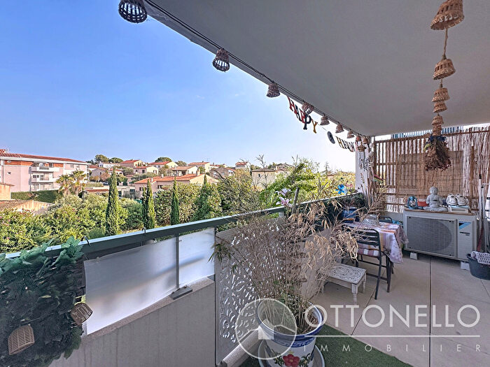 Appartement à vendre - Puget-sur-Argens - 3 pièces - 2 chambres