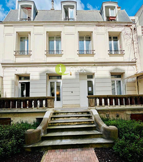 Appartement 2 pièces à Clichy, Centre-ville, à vendre