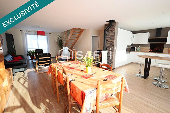 Maison à vendre - Liffré - 6 pièces - 4 chambres