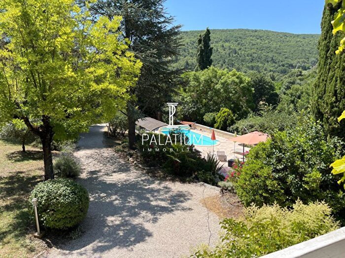 Dauphin : Maison 6 pièces à vendre