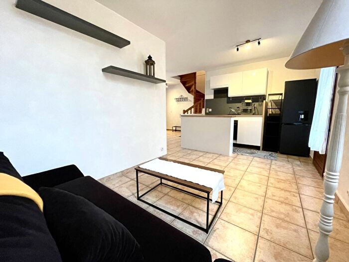 Appartement 2 pièces à Sud, Esbly, à louer