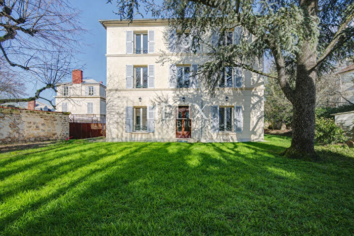 Maison à vendre - Saint-Germain-en-Laye, Centre-ville, Quartiers forestiers - 9 pièces - 7 chambres