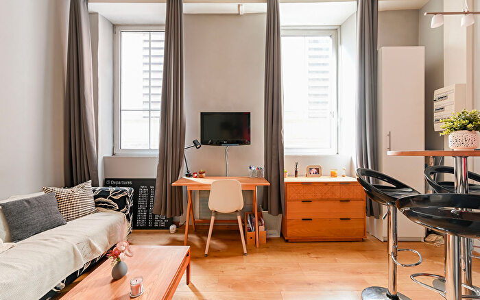 Appartement 1 pièce à vendre à Lyon 1er, Bas des Pentes, Presquîle