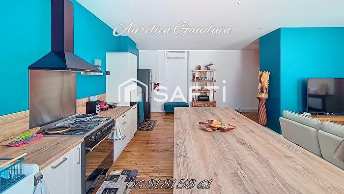 Maison à vendre - Fumel - 4 pièces - 3 chambres