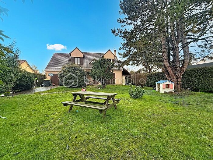 Maison à vendre - Saint-Pathus - 8 pièces - 4 chambres