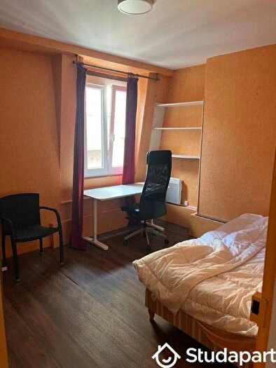 Appartement à louer - Centre Ville, Reims - 1 pièce - 1 chambre