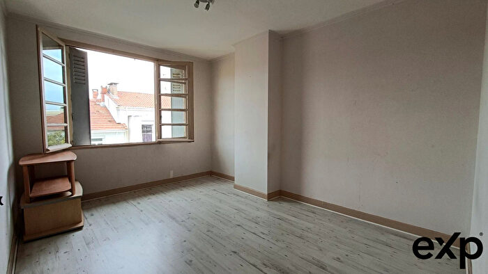 Appartement à vendre - Béziers, Champ de Mars - 2 pièces - 1 chambre