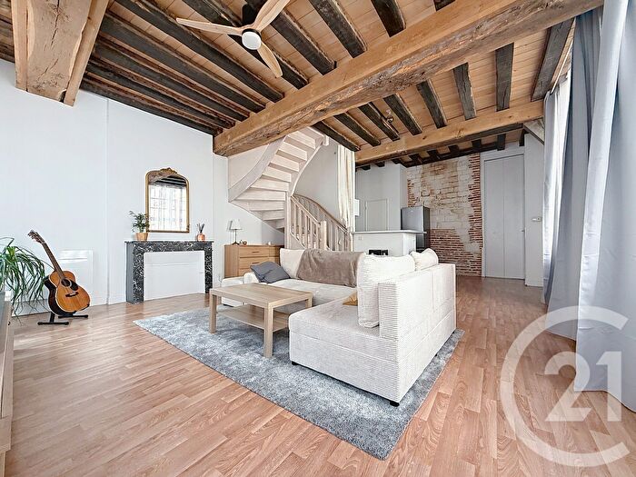 Appartement à louer - Troyes, Cathédrale - 3 pièces - 2 chambres