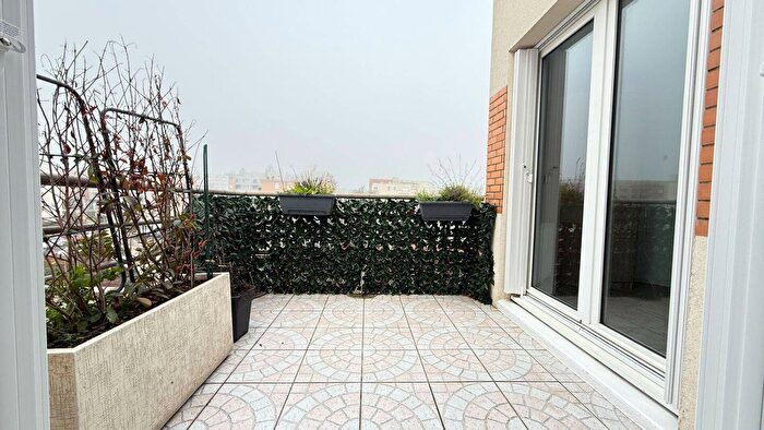 Appartement à louer - La Clef Saint Pierre, Élancourt - 3 pièces - 2 chambres