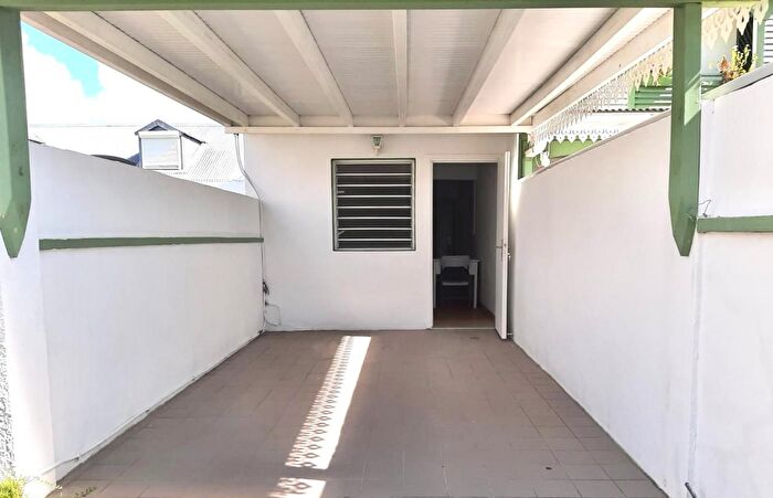 Maison à vendre - Baie-Mahault - 2 pièces - 1 chambre